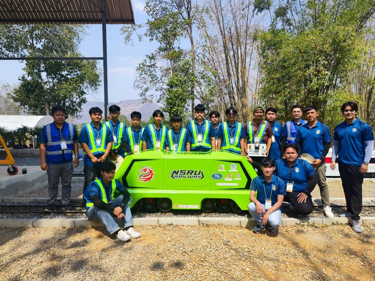 ทีมนักศึกษา ม.ราชภัฏนครสวรรค์ คว้ารางวัล การออกแบบหัวรถจักรไฟฟ้า TRRN ...